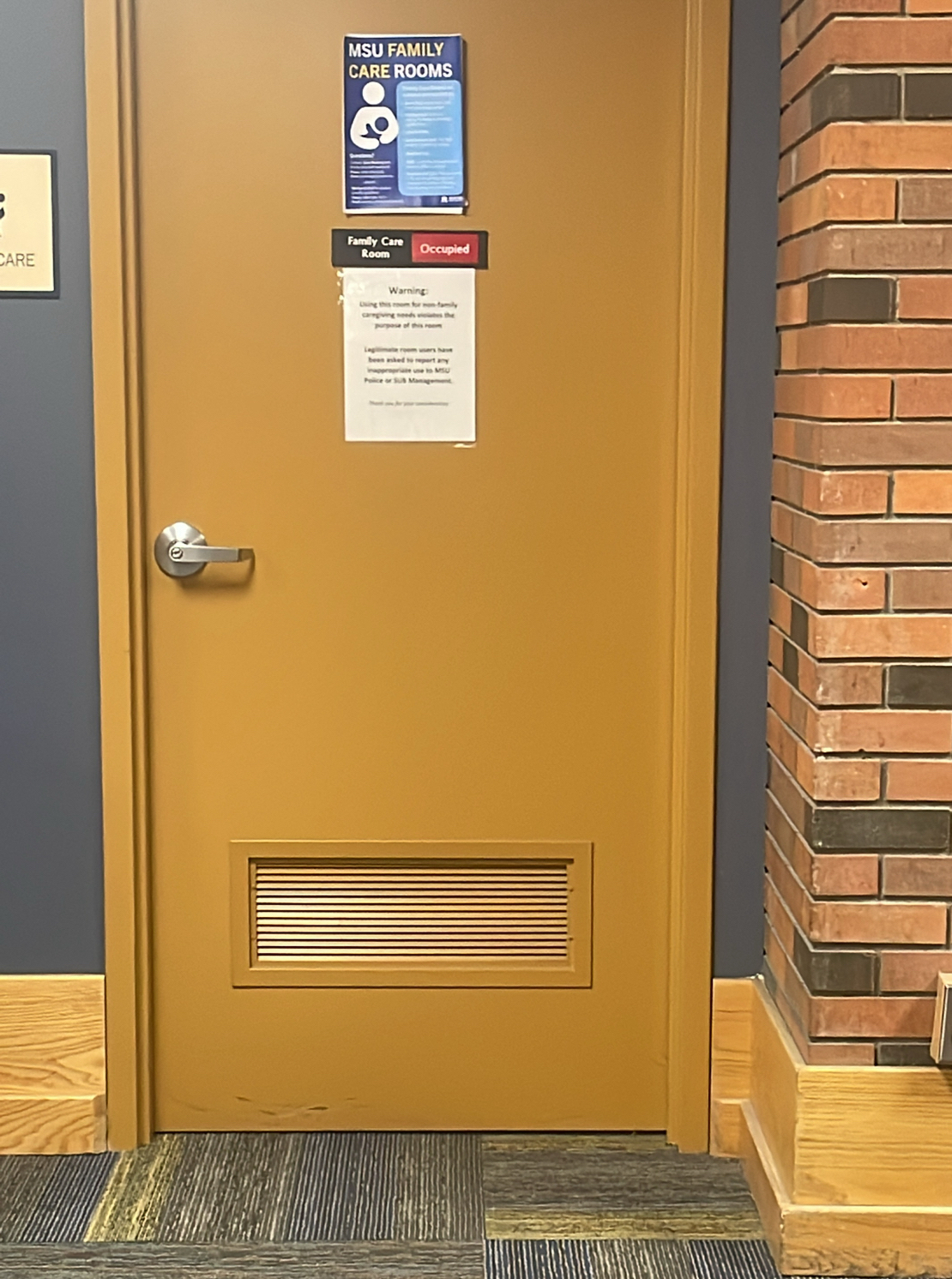 7 Tips for Pumping at Work – 3 versus Me